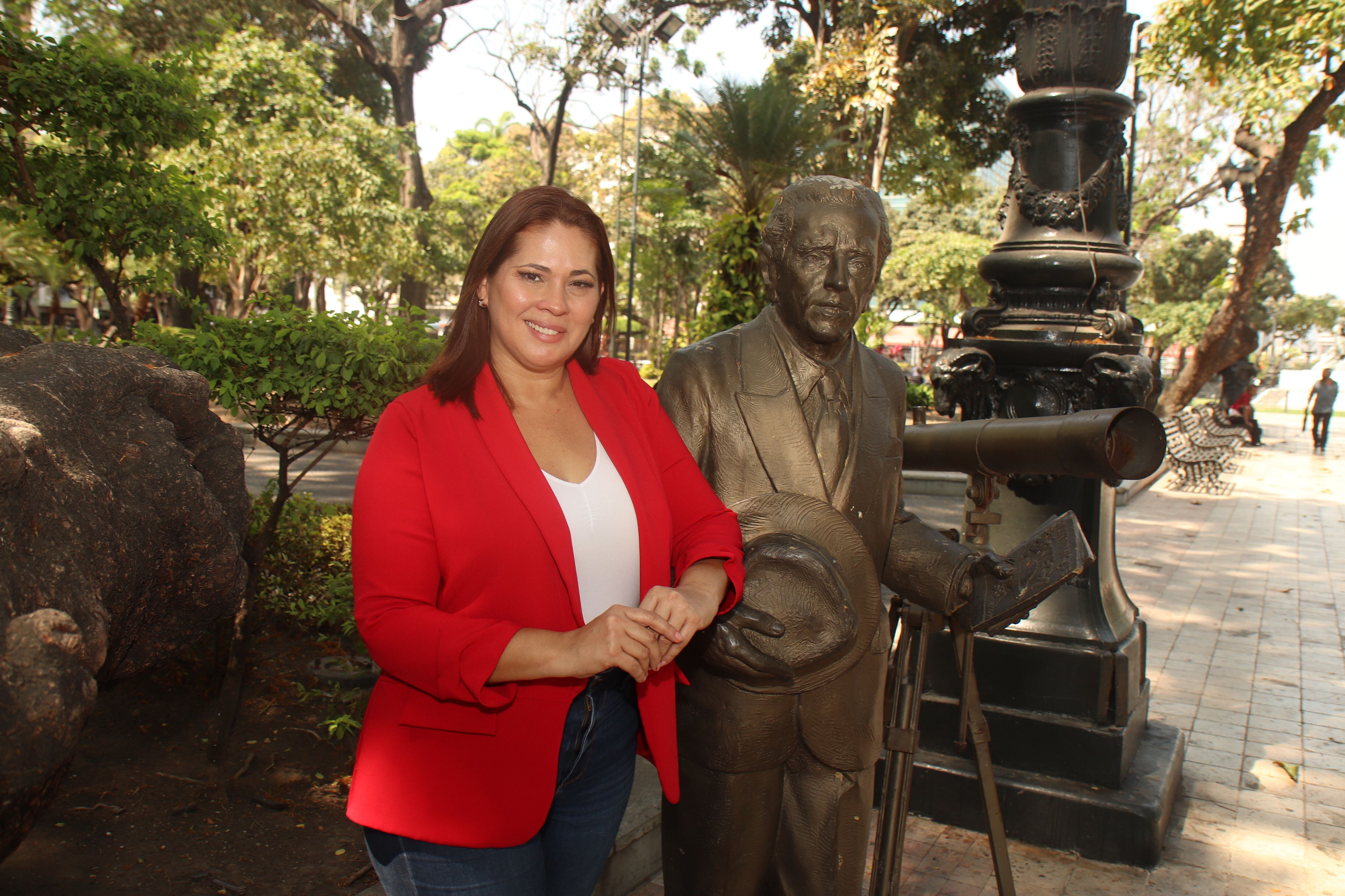Rocío Serrano, candidata de Sociedad Patriótica: Vemos un Monte Sinaí ...