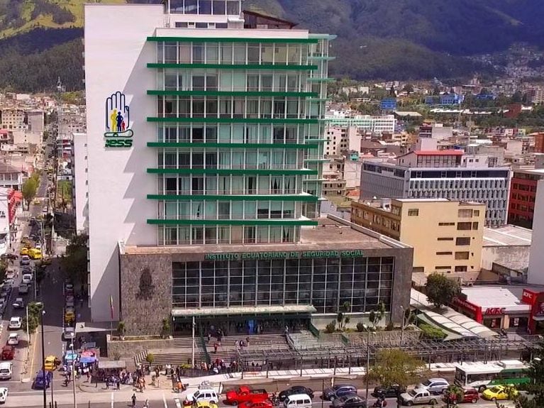 La bonanza del odontólogo que, como prestador externo, le ha facturado ...