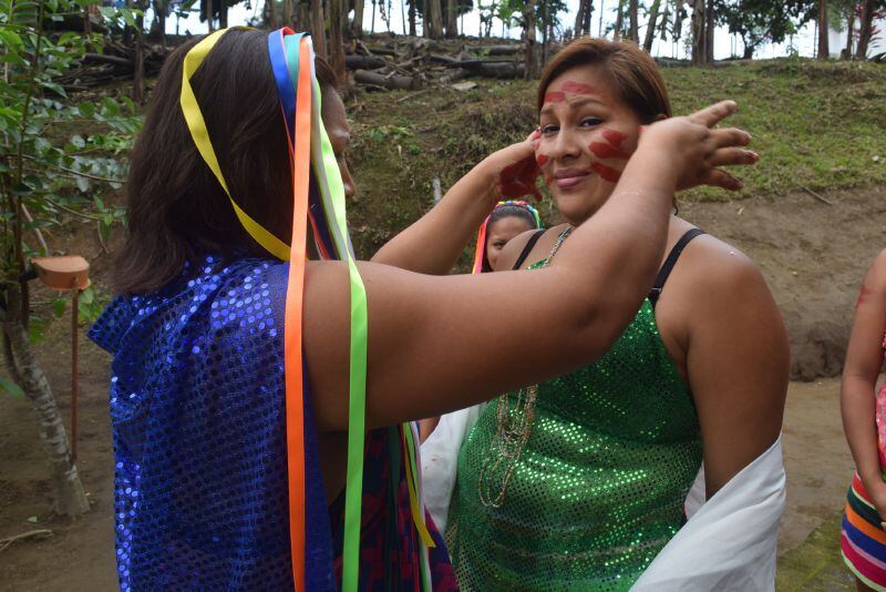 Tres gigantes montuvios: el pechiche, el matapalo y el achiote ...