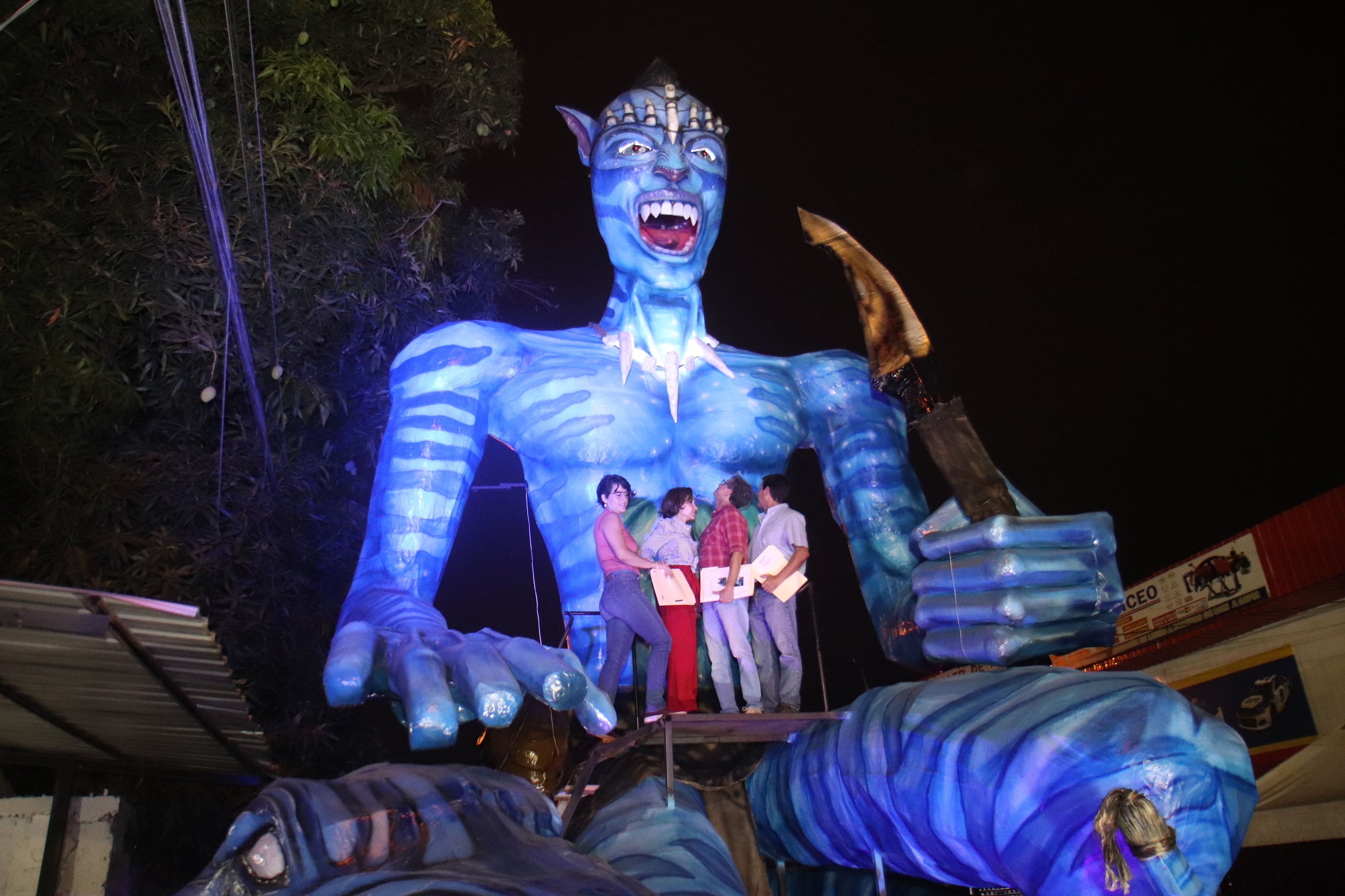 Tres artistas integran jurado que escogerá a los mejores monigotes ...