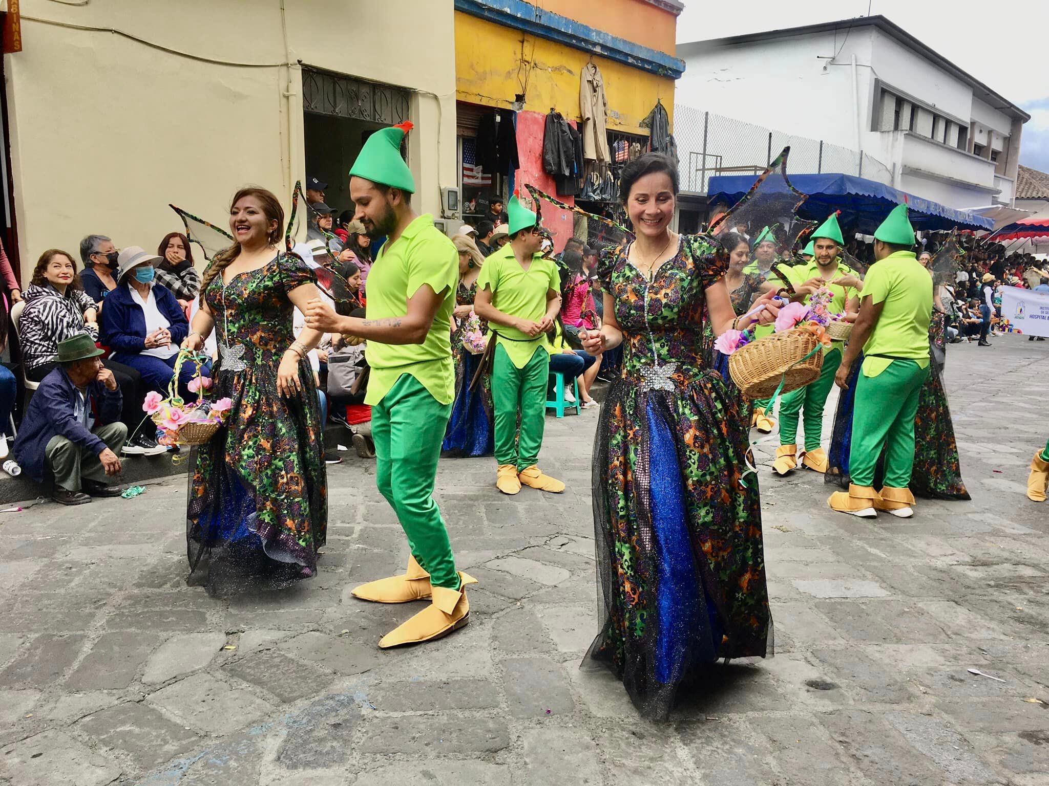 Guaranda abrió su fiesta carnavalera con la entrada del Taita y la ...