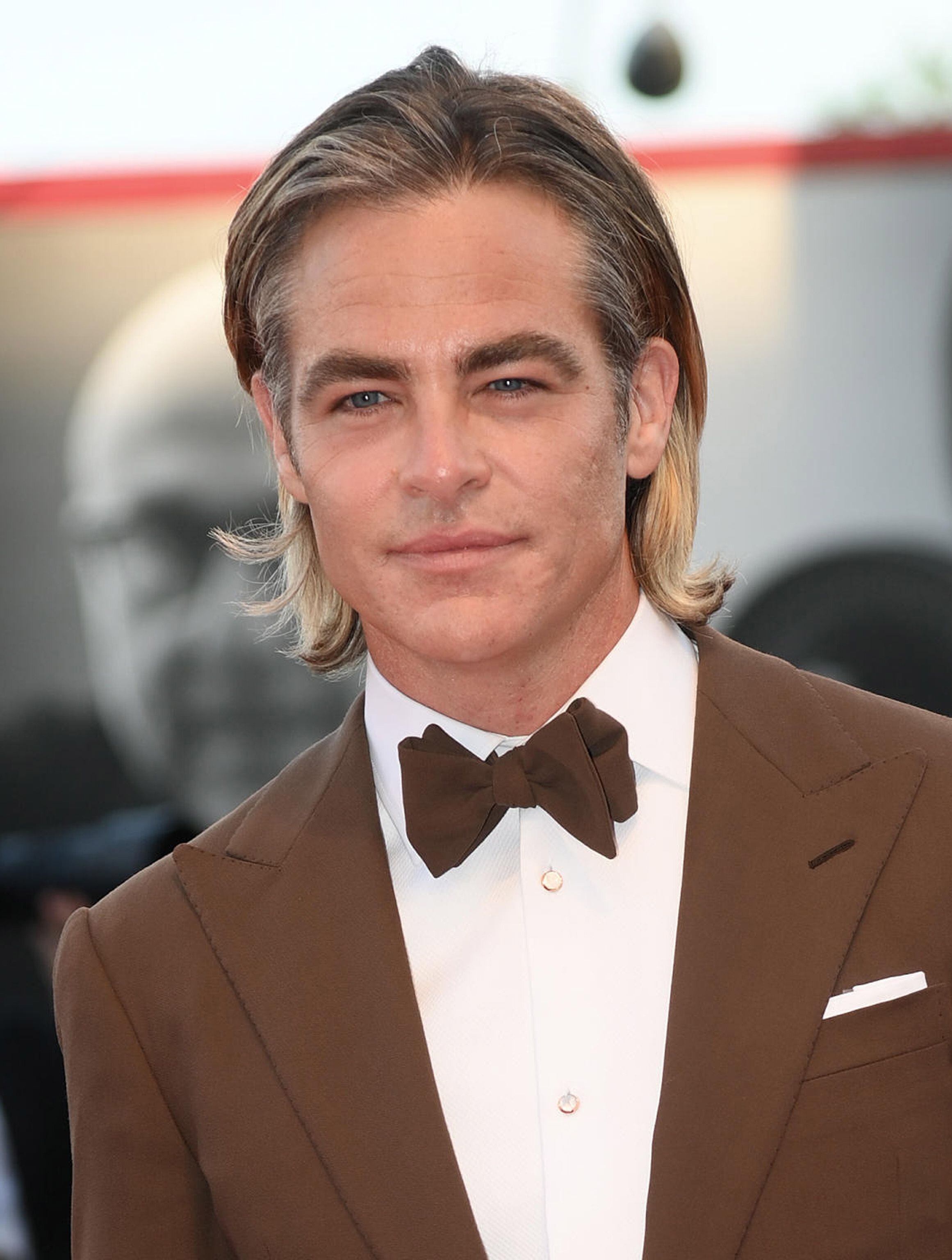 Chris Pine rompe el silencio y responde si Harry Styles le escupió en ...