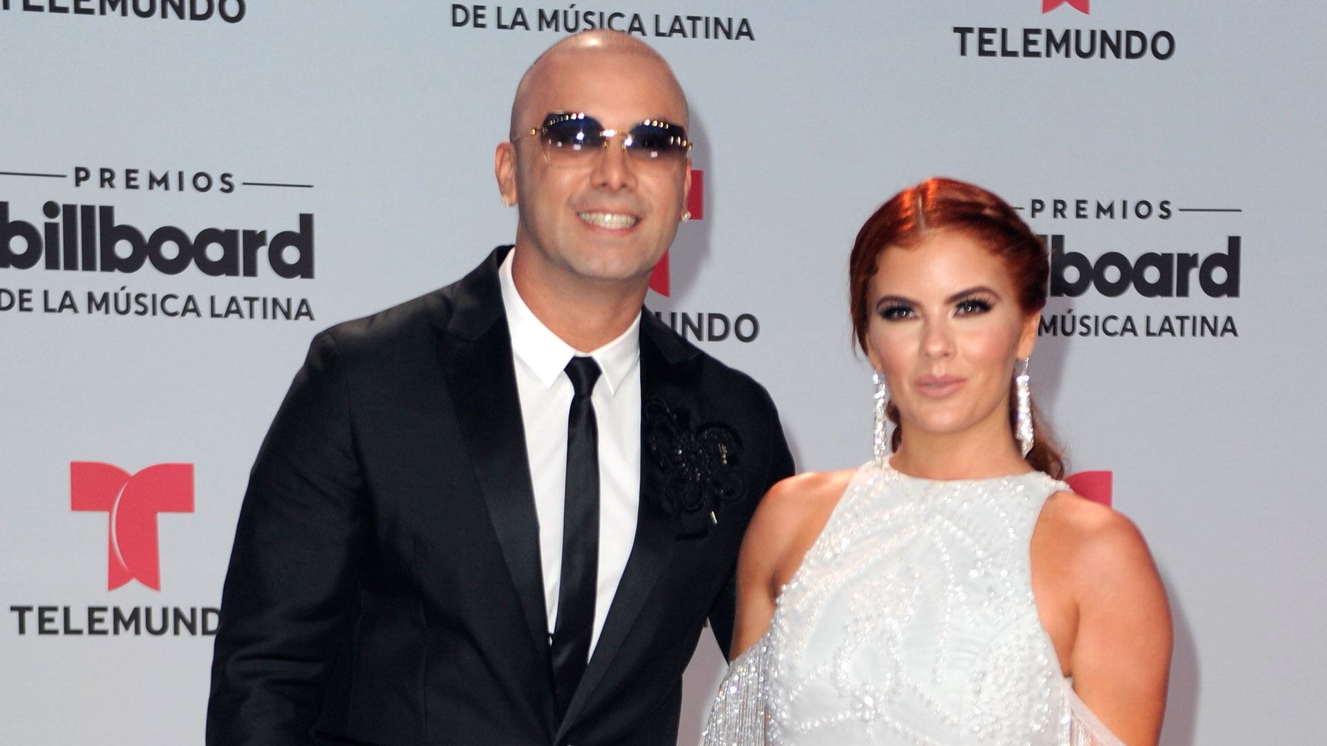 El reguetonero Wisin celebra 15 años de matrimonio con un tierno Tiktok ... El reguetonero Wisin celebra 15 años de matrimonio con un tierno Tiktok ...