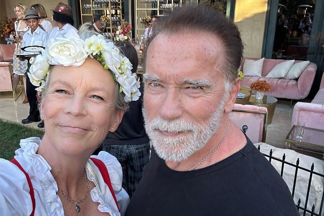 Jamie Lee Curtis y Jimmy Fallon recrean la famosa escena de aeróbicos ... Jamie Lee Curtis y Jimmy Fallon recrean la famosa escena de aeróbicos ...